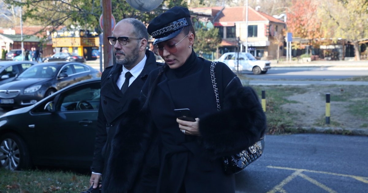 Ceca u pratnji advokata stigla na suđenje, Karleuša se nije pojavila (FOTO) (VIDEO) - Telegraf.rs