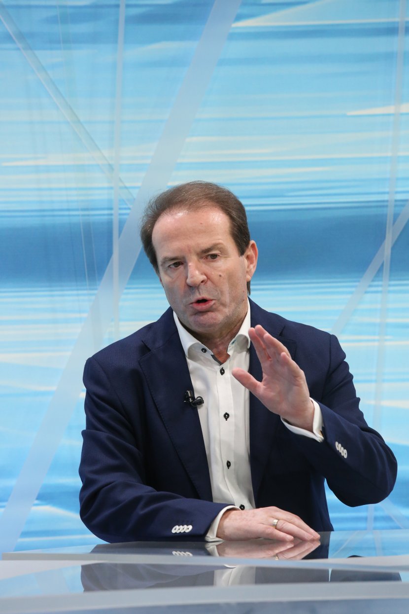 Bogoljub Karić izneo stav o virusima - Telegraf.rs