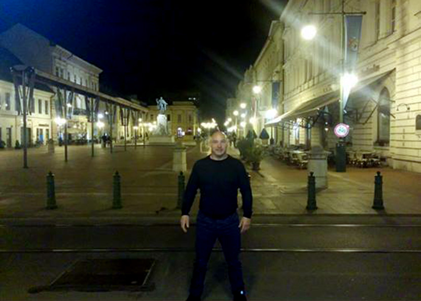 Ovo je hladnokrvni likvidator sa Banovog Brda: Svi traže Der Čabu ...