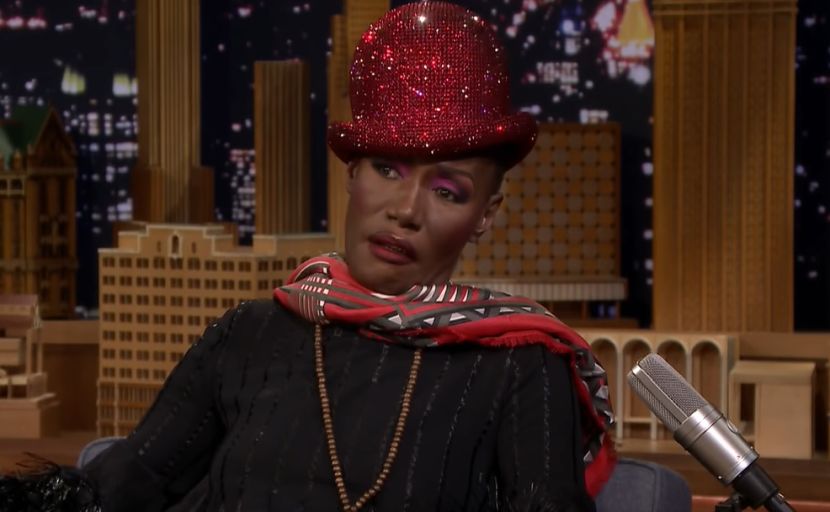 Ikona pop kulture Grejs Džons danas puni 76. godina: Supermodel čiji je ...