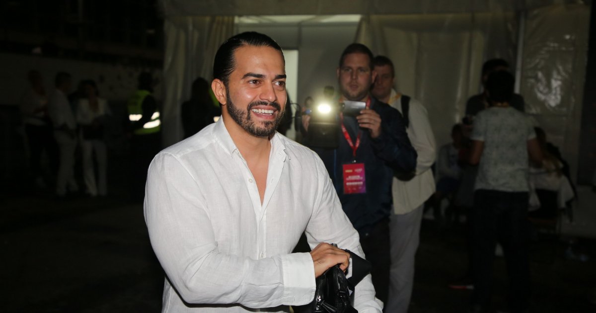 Adil ponovo postao otac, porodila se Džejeva ćerka: Pevač prisustvovao ...