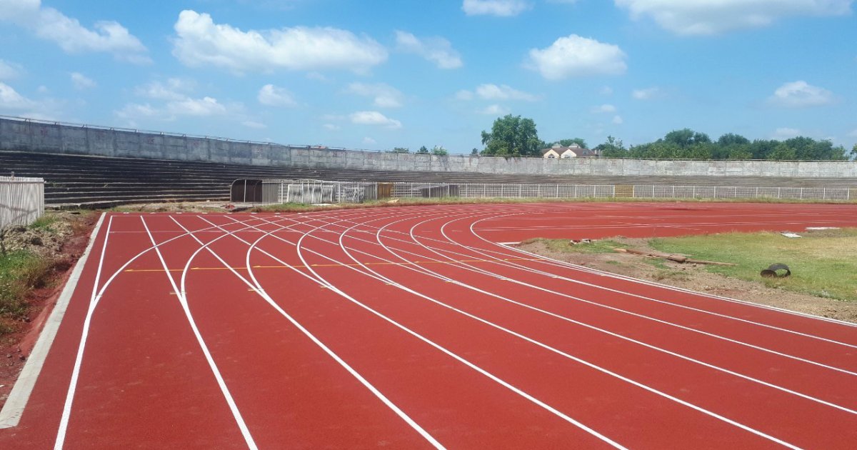 Završena atletska staza na stadionu ''Ivana Španović'' (FOTO) - Telegraf.rs