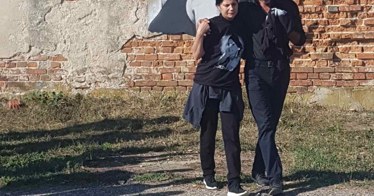 Nemim koracima prišli su zidu i ugledali lik mučki ubijene ćerke ...