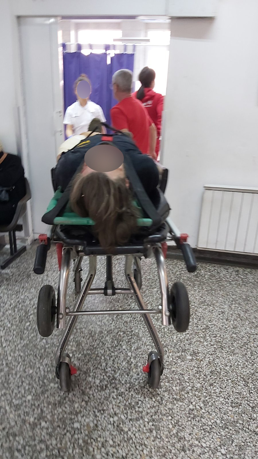 Armatura za stubove pala na radnika u Beogradu: S povredama glave i ...