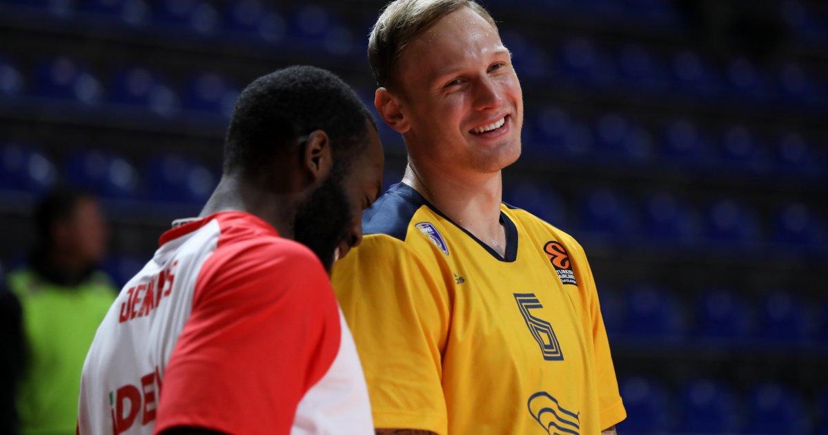 Janis Tima stigao u Darušafaku - Telegraf.rs