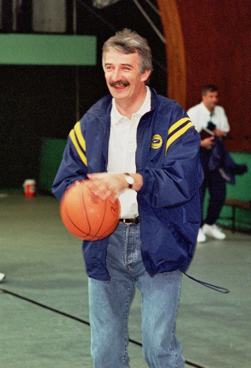 Bio je neviđena elegancija na terenu, njegova košarka imala je dušu: 18 ...