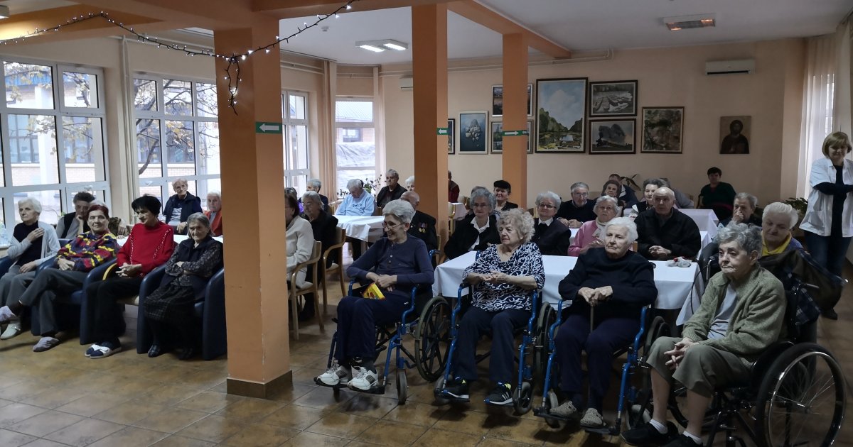 20,000 homeless people live in Serbia; young musicians surprise some of ...