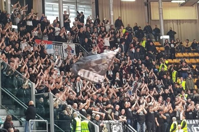 Grobari prvi zagrmeli u Bolonji, usledio je odgovor navijača Virtusa ...