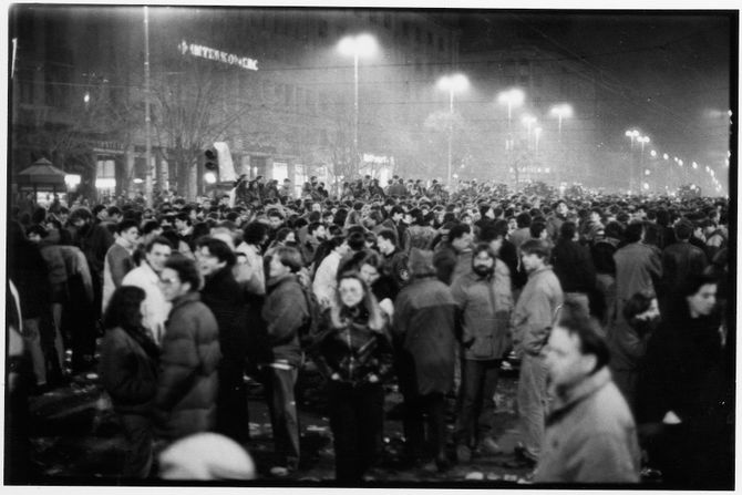 The day police and tanks rolled in the streets of Belgrade: 29 years ...