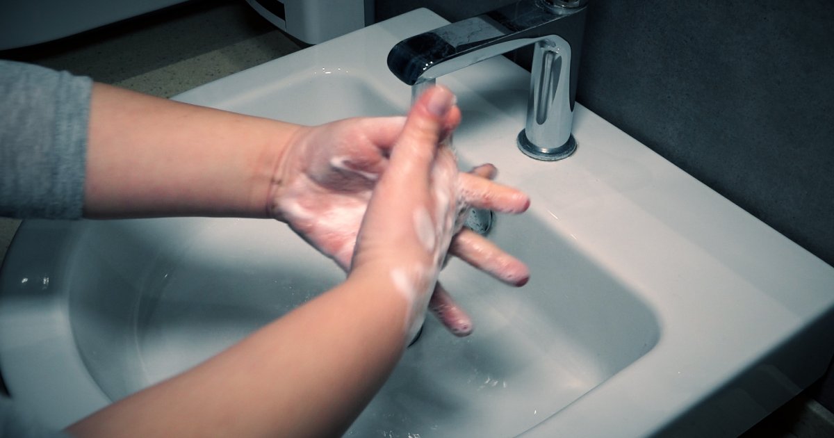 Evo kako da za samo 20 sekundi pravilno operete ruke i sprečite širenje ...