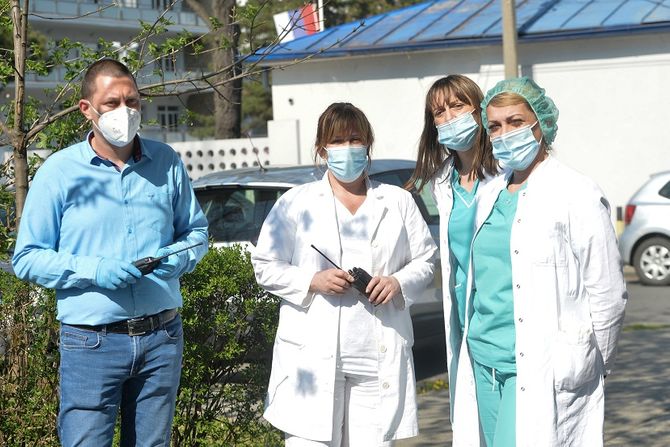 Teško je, najteže, gledati ljude dok se bore za vazduh: Sestra covid ...