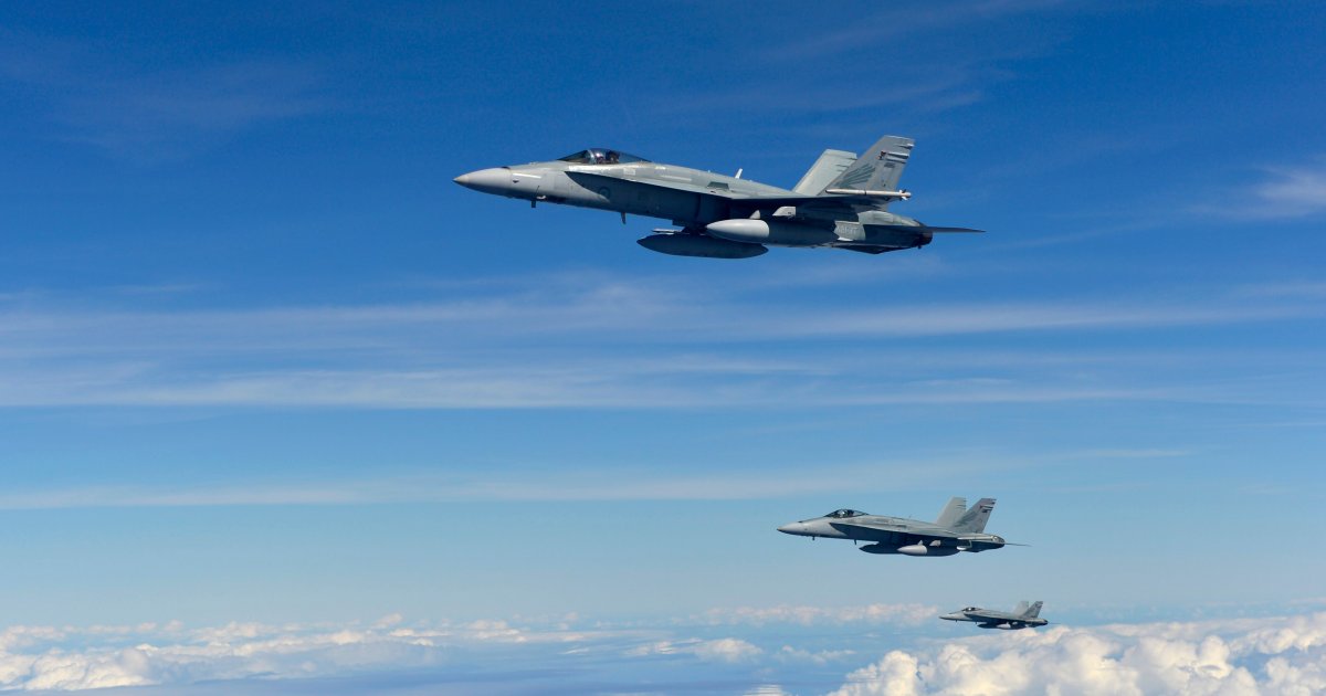 Jemenski Huti tvrde da su oborili borbeni avion američke mornarice F-18 ... Jemenski Huti tvrde da su oborili borbeni avion američke mornarice F-18 ...