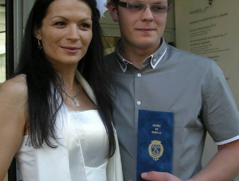 Jasmina je preminula u Francuskoj i ostavila dva sina za sobom: Muž ...