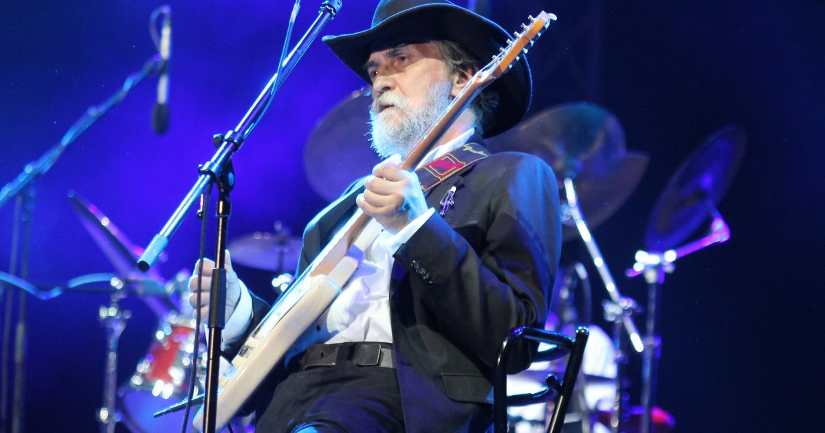 Legenda se vraća u rodni grad: Grupa Smak nastupiće na gradskom trgu u ...