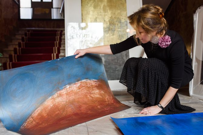 "Dance With Me": Izložba slika Vanje Vulin Ivošević u Galeriji "Art For ...