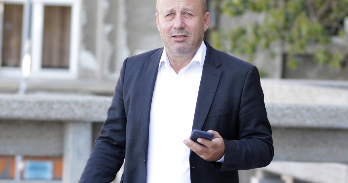 General Simić osuđen za zloupotrebu položaja - Telegraf.rs