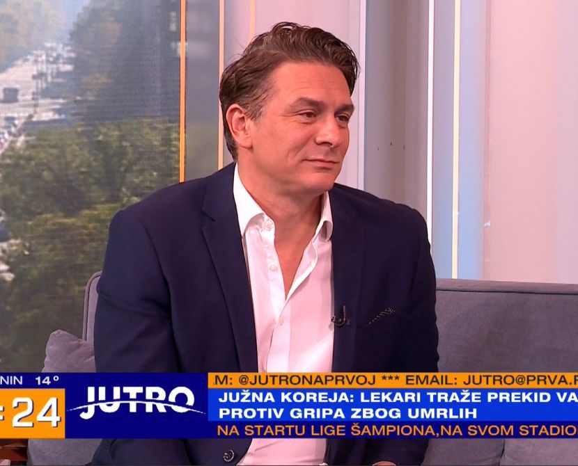 Bane Tomašević zapevao na nagovor 3 srpske glumice: Pesmu mu je uradila ...