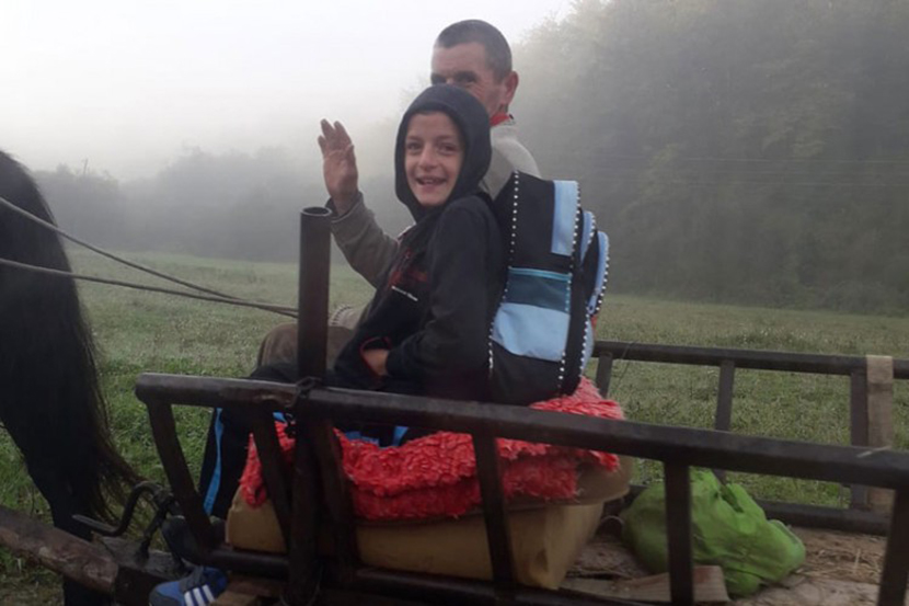 Porodica Davidović više je gladna nego sita: Stefan i Dušan obraduju se ...