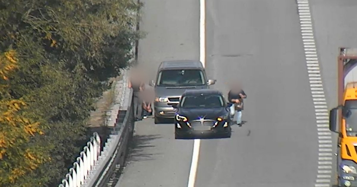 Hit scene: Srpska banda snimljena kako pljačka na putevima u Španiji ...