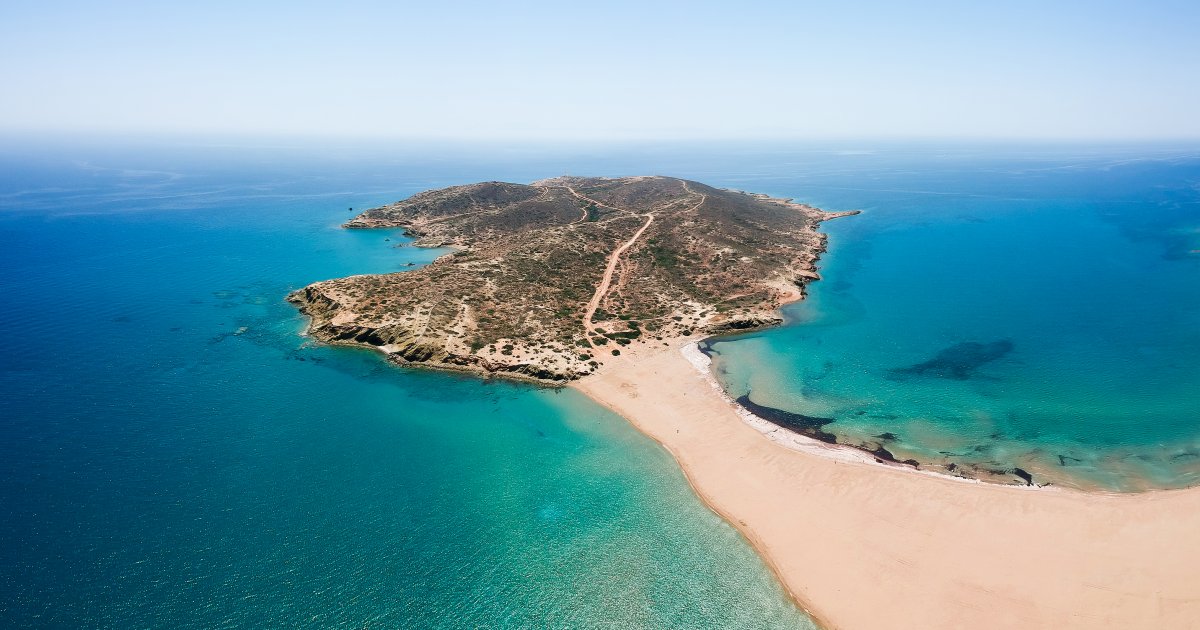 Grčko ostrvo na kojem se spajaju Egejsko i Sredozemno more, a taj spoj ...