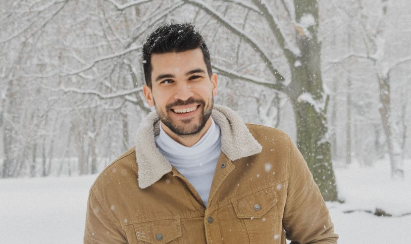 Miloš Mićović objavio novu zbirku pesama: "Veliku motivaciju nalazim u ...