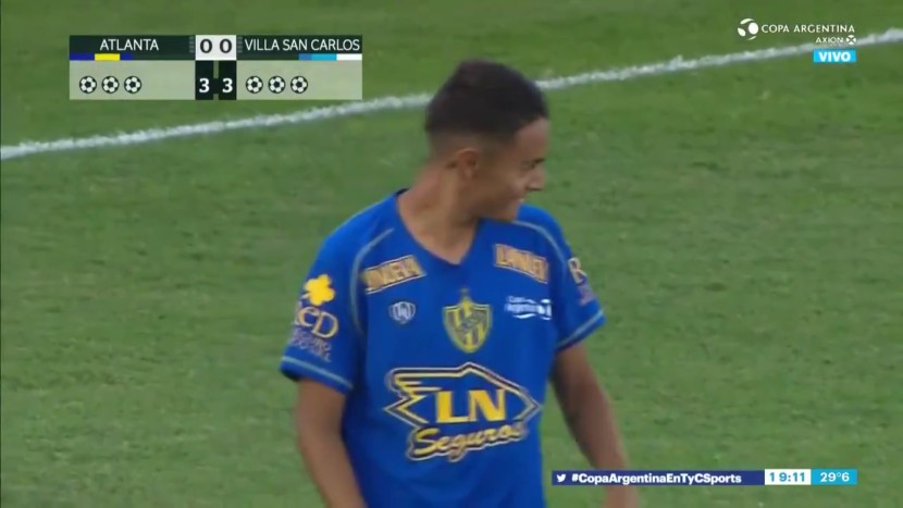 Kakav suvi genije: Zaletao se 20 metara da izvede penal, šta mislite da ...