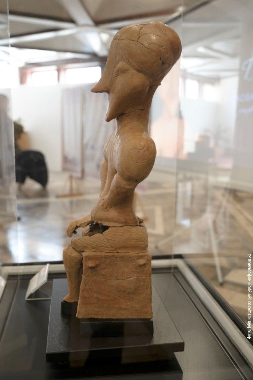 Vita, the largest Vinca culture statuette discovered so far presented ...