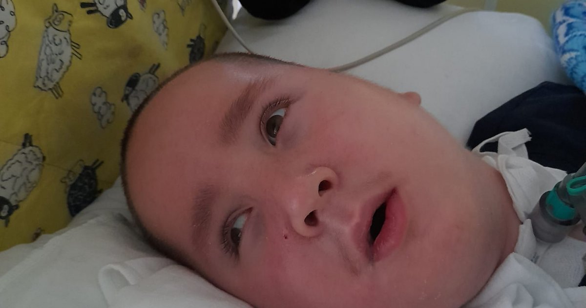 Ima 10 godina, 9 je na respiratoru - Telegraf.rs