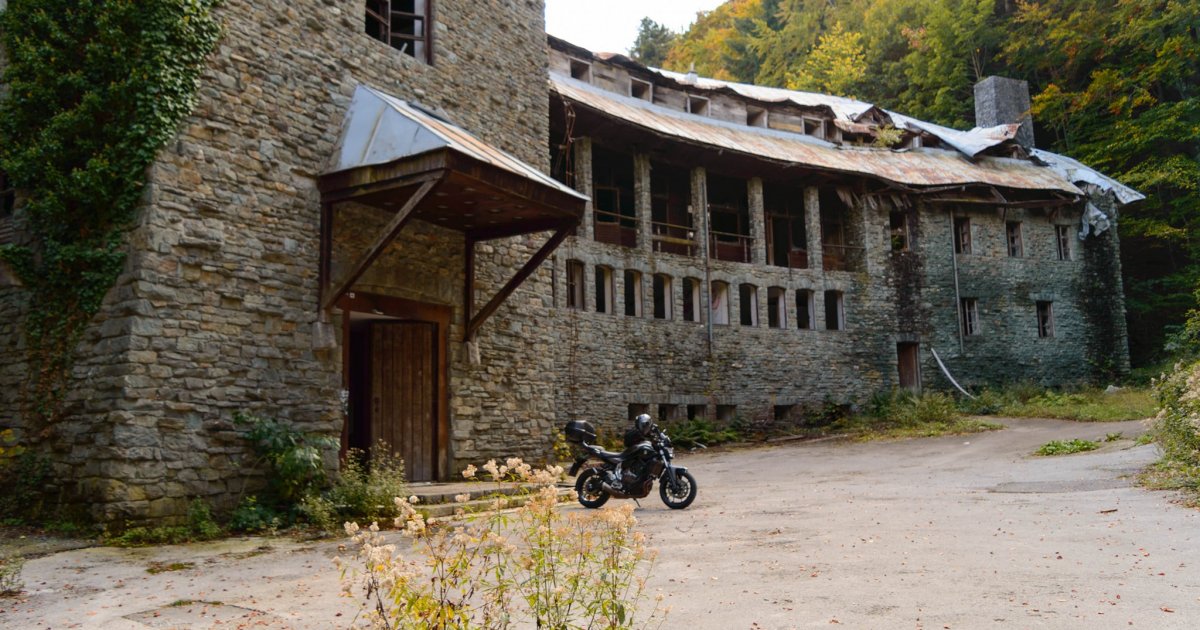 Šta je ostalo od Titove najskuplje vile? Gradili je robijaši, pravile ...