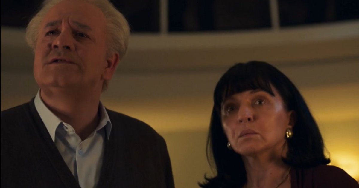 Prve reakcije na "Porodicu": Politika i lična drama u klinču, naviru ...