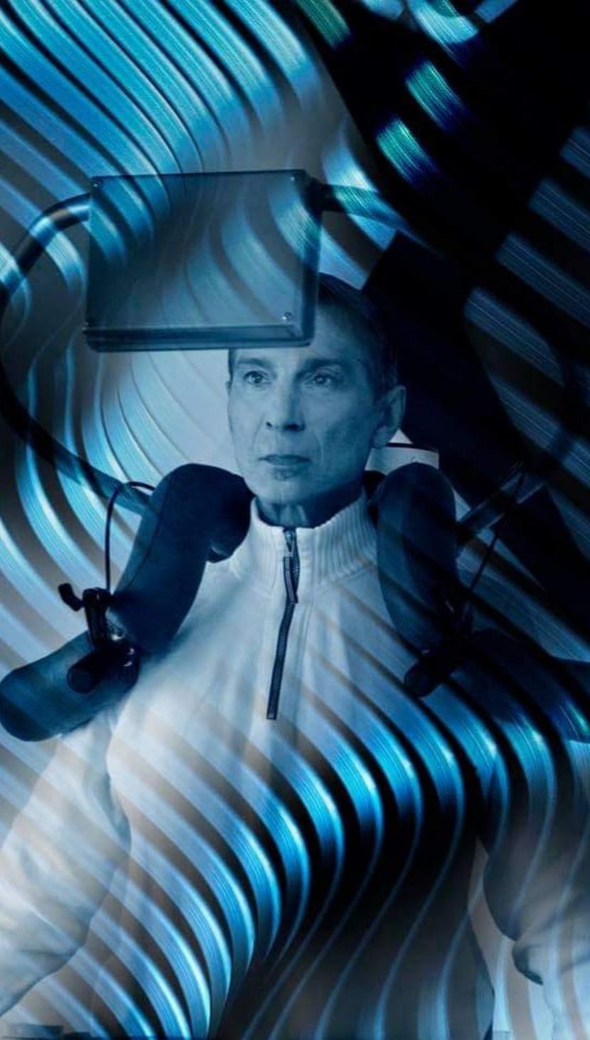 Massimo u novom spotu poleteo u neobičnoj mašini - Telegraf.rs