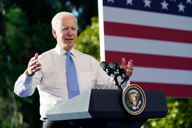 They're putting up a statue of US President Biden near Urosevac, worth ...