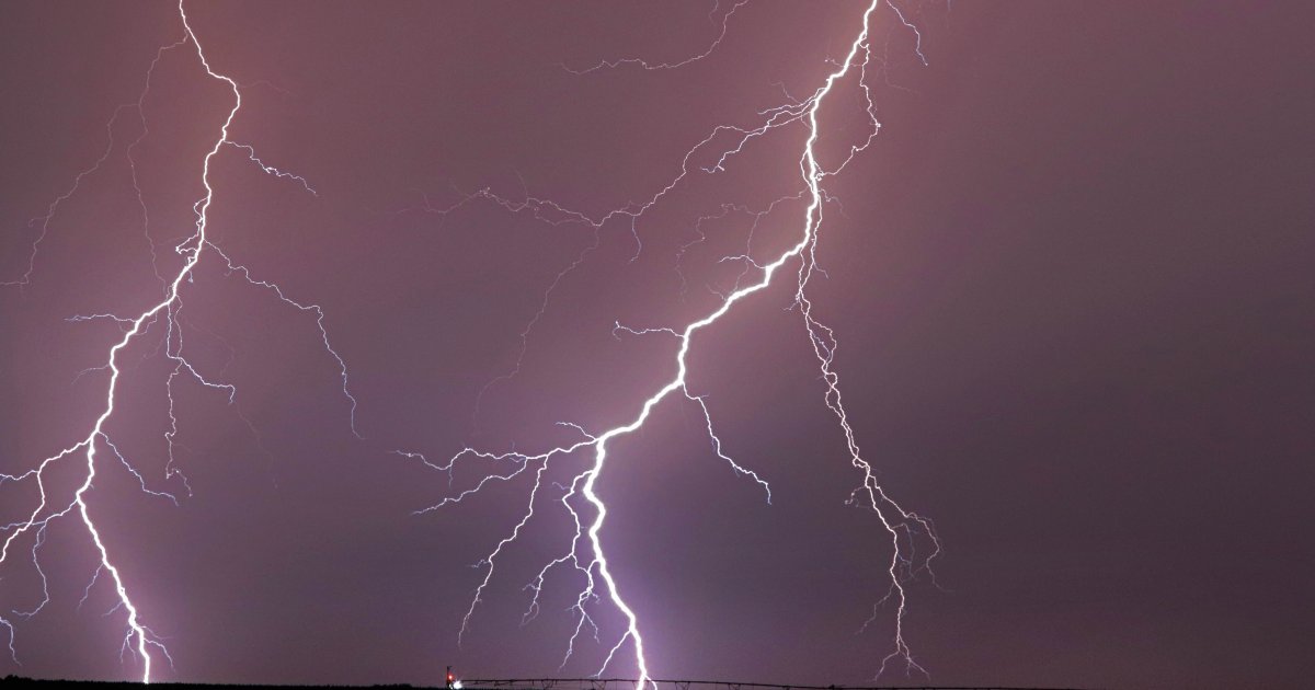 Grmljavina, sugradica grad - Telegraf.rs