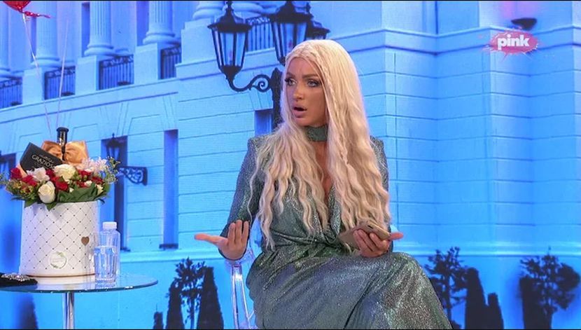 Milica Kemez izabrala kuću! Pokazala kako izgleda njen porodični dom i ... Milica Kemez izabrala kuću! Pokazala kako izgleda njen porodični dom i ...