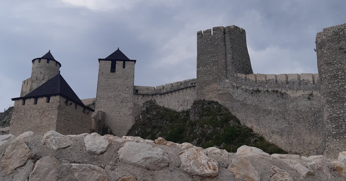 Top 5 tvrđava u Srbiji koje treba da posetite: Upoznajte njihov ...