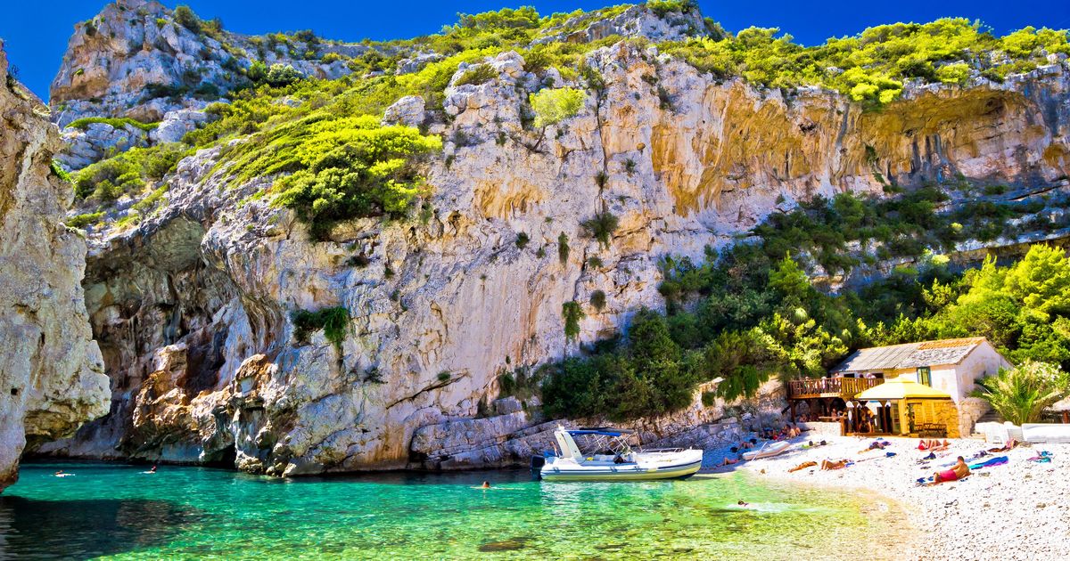 Ostrvo Vis Hrvatska - Ona.rs