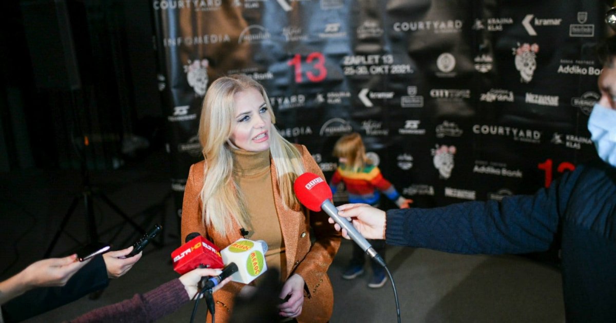 Ministarka Natalija Trivić na otvaranju "Zapleta" - Telegraf.rs