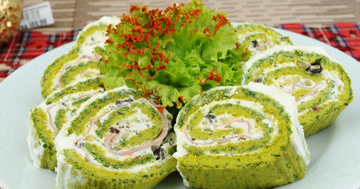 Recept za rolat od spanaća punjen šunkom i sirom: Ukusno i dekorativno ...