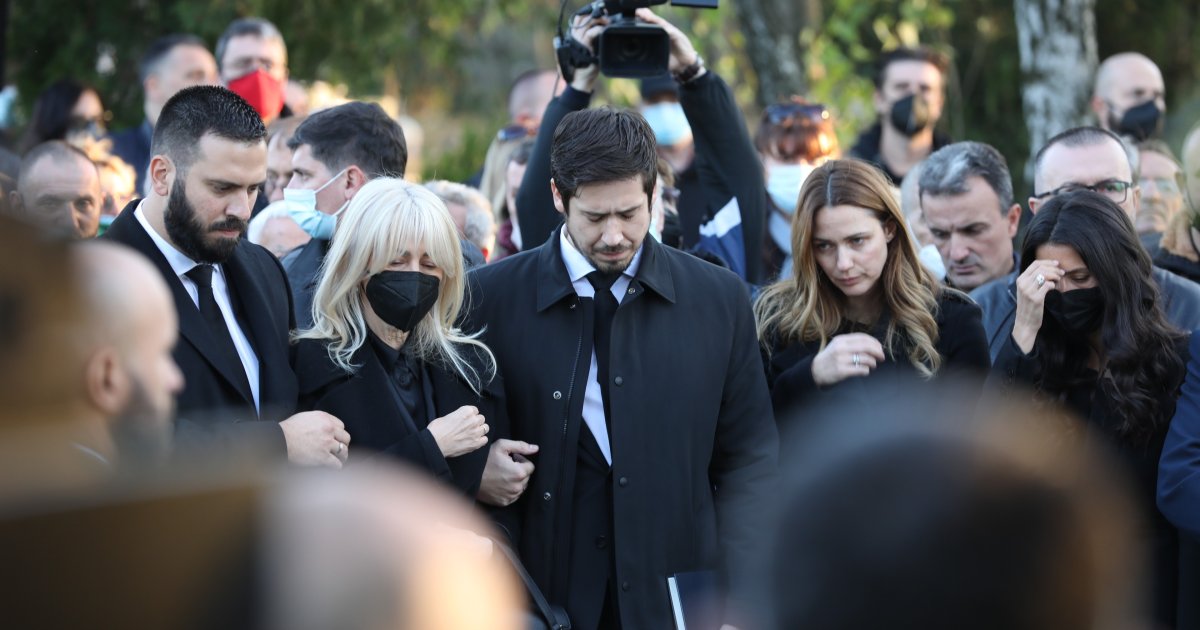 "Dala sam ti reč u trenu kad si odlazio" Slavica Rokvić se potpuno ...