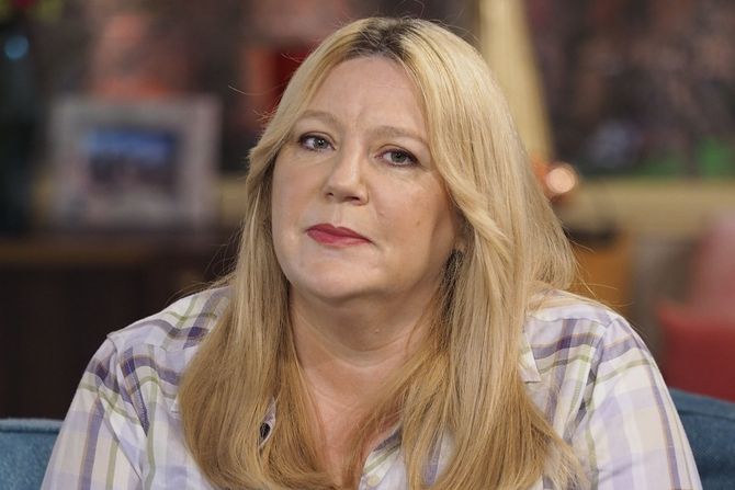 Surogat majka greškom dala svoje dete: "To je bila najteža odluka u mom ...