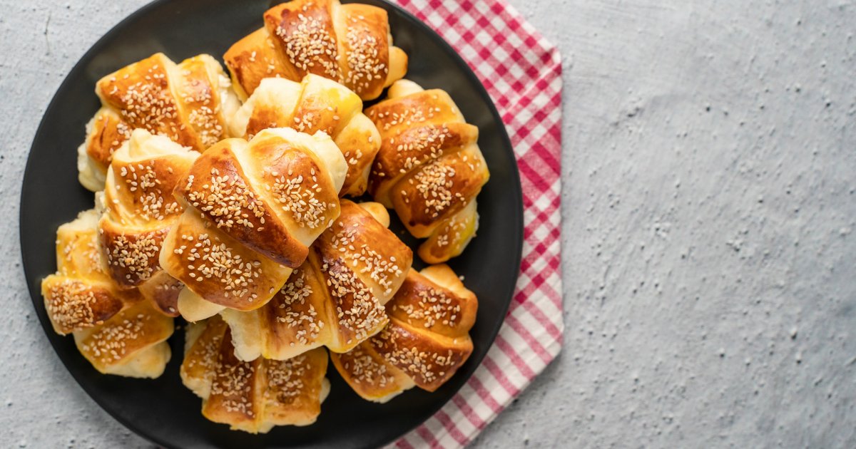 Recept na šolje za domaće kiflice: Mekane su kao duša, a imaju punjenje ...