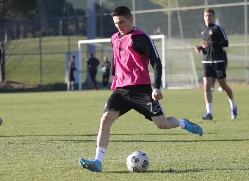 Urošević o svom fudbalskom putu: "Nije bilo lako u Partizanu, titulom ...