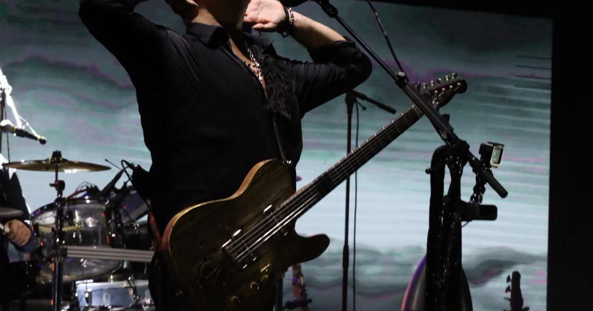 Vibracije na struju Van Gogh-a "deminirale tišinu": Održan 1. koncert ...