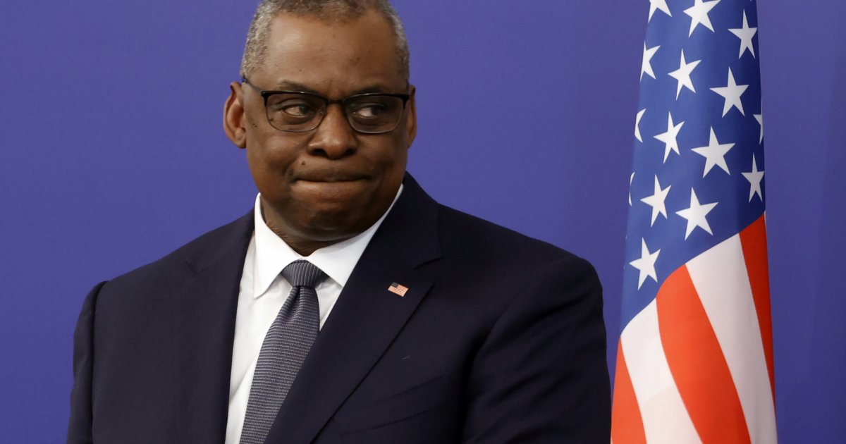 Šef Pentagona poručio trupama da će se pobrinuti za "mirnu" tranziciju ...