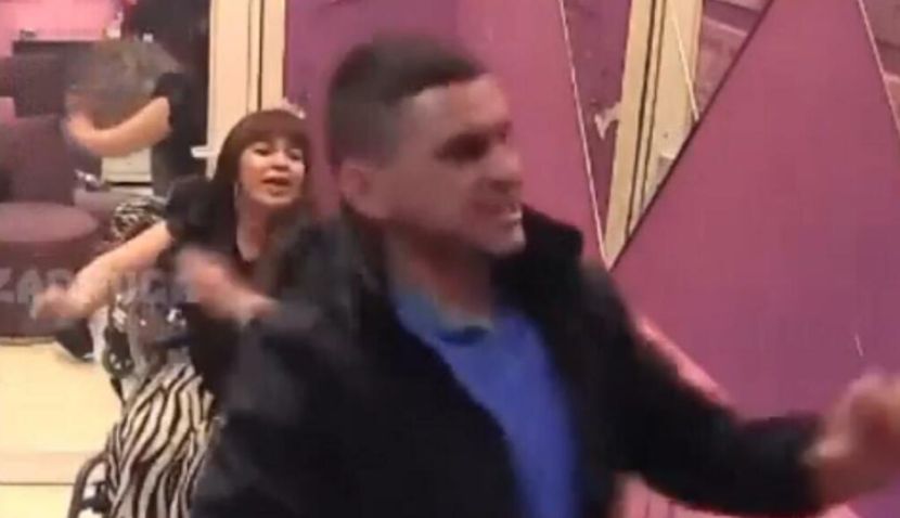 Bebica iz sve snage udarao glavom u zid i pljuvao krv: Skandalozno ponašanje Miljaninog dečka ...