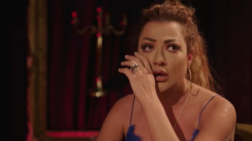 Sandra se prisetila traume: "Deda mi se obesio, a na sahrani su ljudi ...