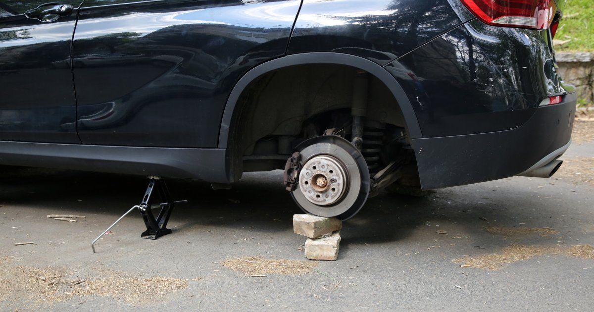 Crnogorcu u Beogradu skinuli "oboja vrata": Šta je ovo? Stižu slike ...