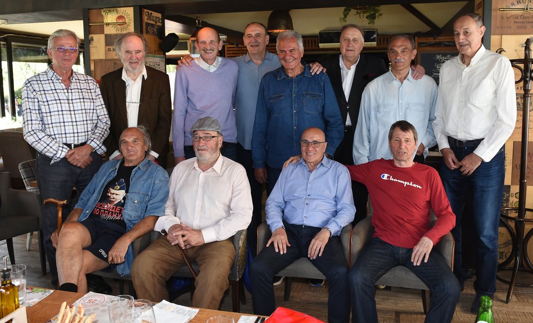 Zvezda okupila legende da obeleži veliki jubilej, jedna došla u majici ...