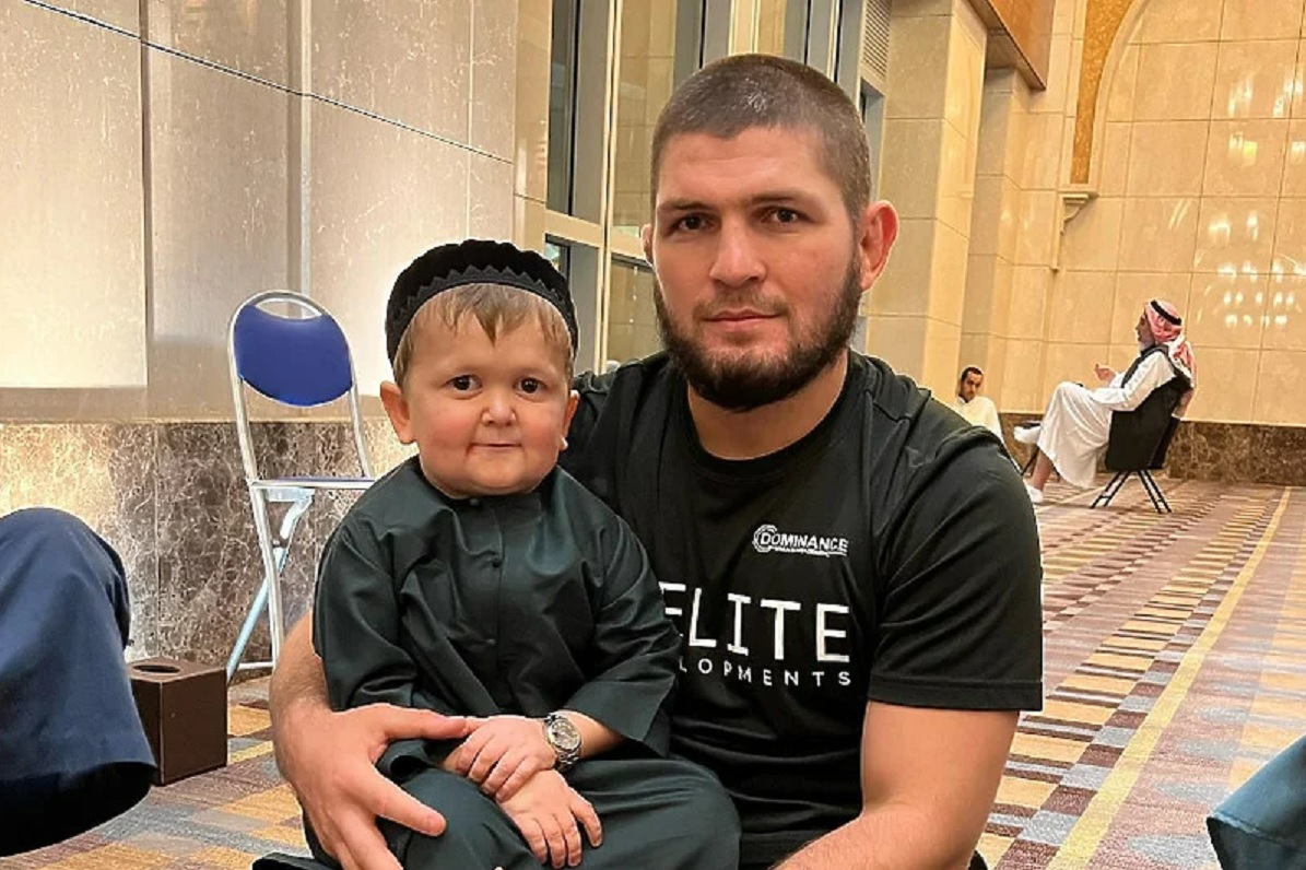 Habib i popularni Hasbula čestitali Bajram, dva zemljaka klanjala u ...