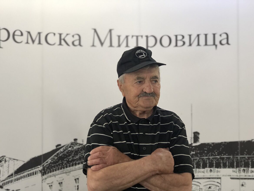 Rade u desetoj deceniji prelazi kilometre biciklom i dovodi tamburaše u ...